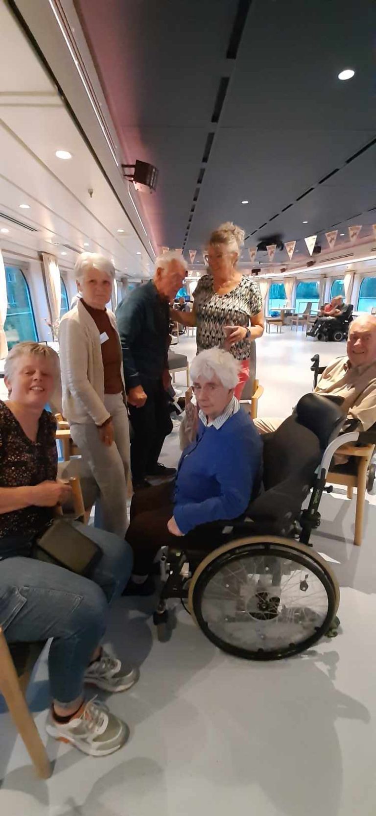 Bootreis voor enkele bewoners De Finke | Koudum.nl