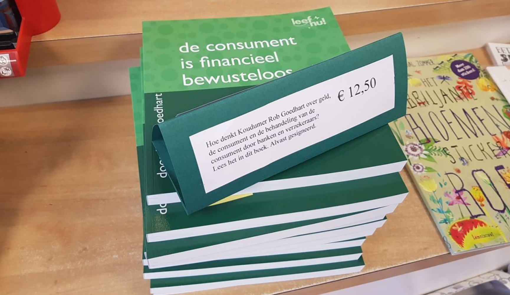 Boek Rob Goedhart bij plaatselijke boekhandel | Koudum.nl